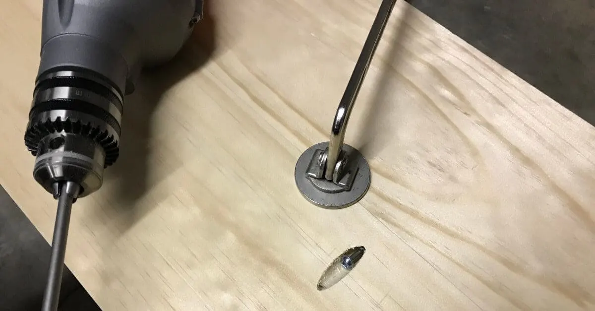 DIY Floating Built In Desk And Shelves - Sunshine and Rainy Days