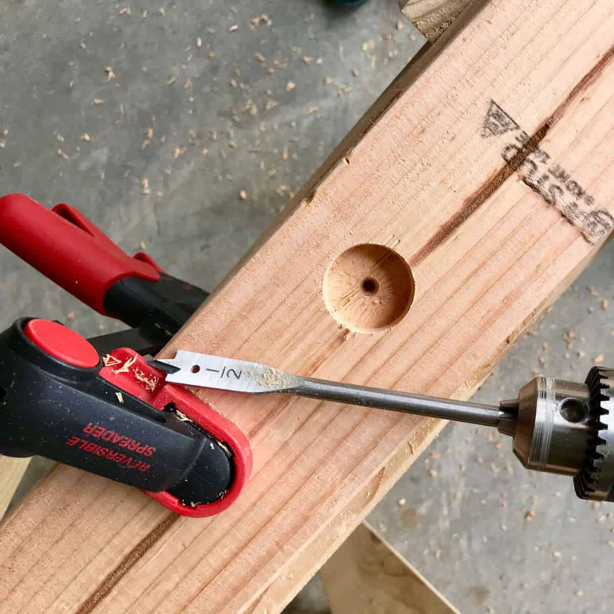 DIY Photo Backdrop Wall On Wheels (it folds too) - Sunshine and Rainy Days