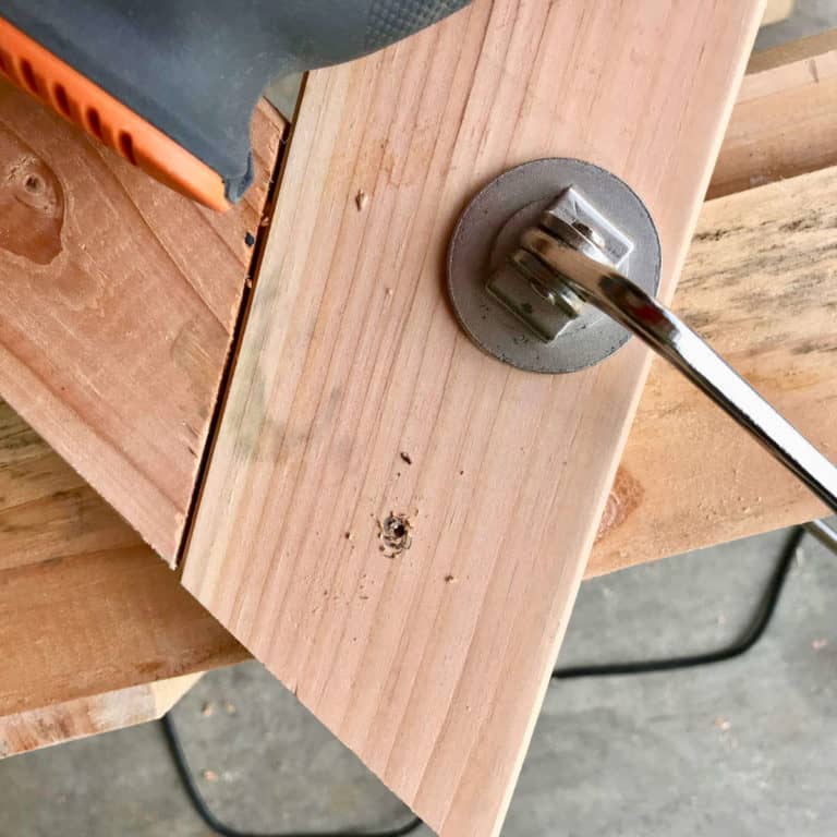 DIY Photo Backdrop Wall On Wheels (it folds too) - Sunshine and Rainy Days