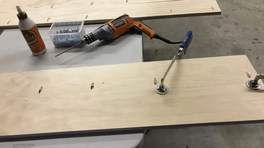 How To Build A Desk - Sunshine and Rainy Days