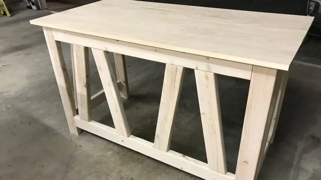 How To Build A Desk - Sunshine and Rainy Days
