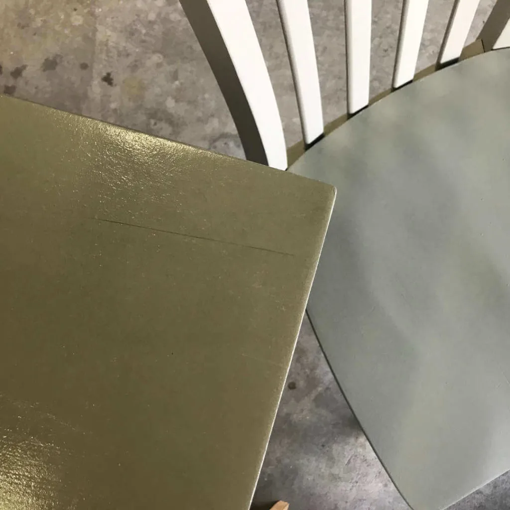 How To Paint A Kitchen Table | DIY - Sunshine and Rainy Days