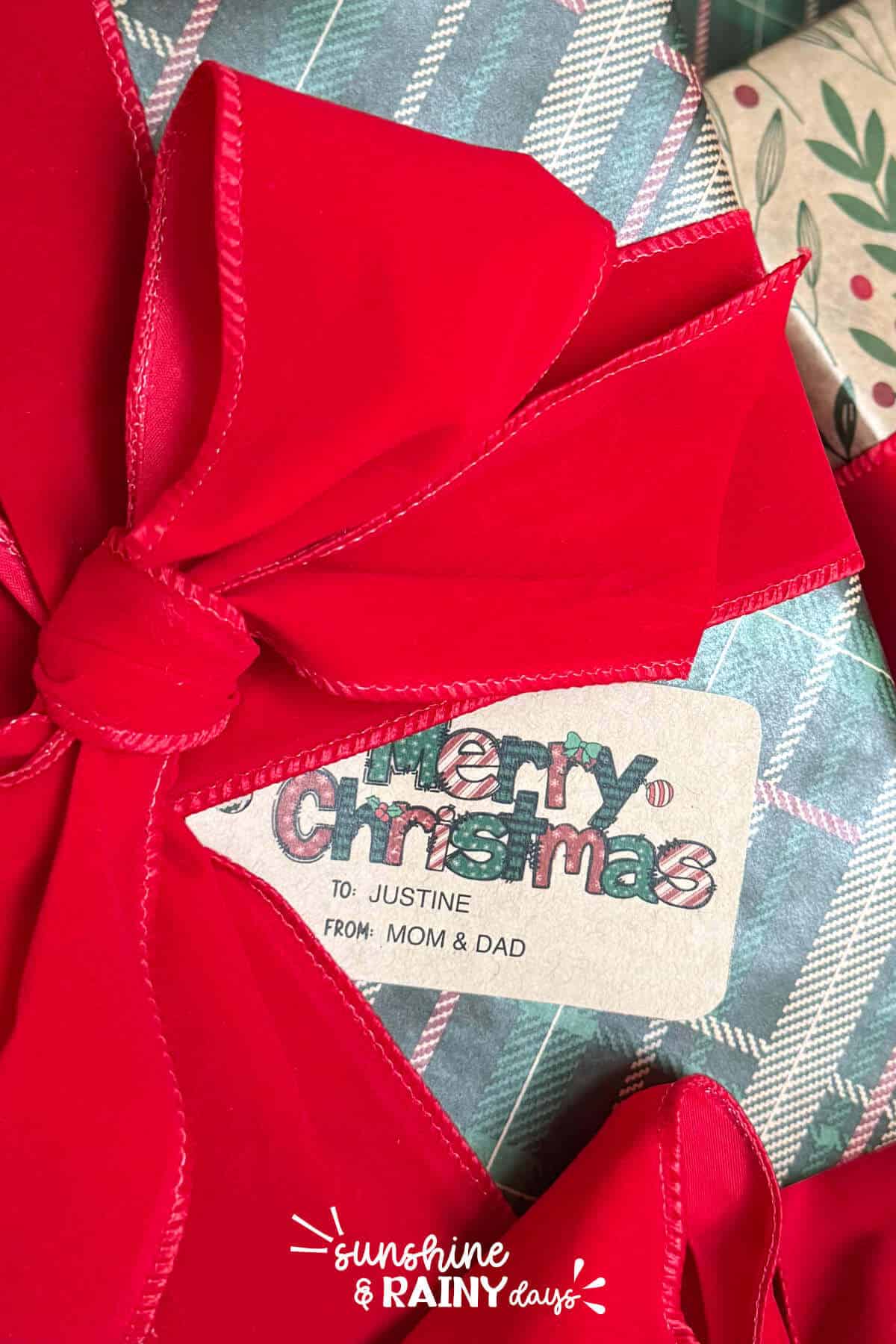 Fillable Christmas Gift Tags - Sunshine and Rainy Days