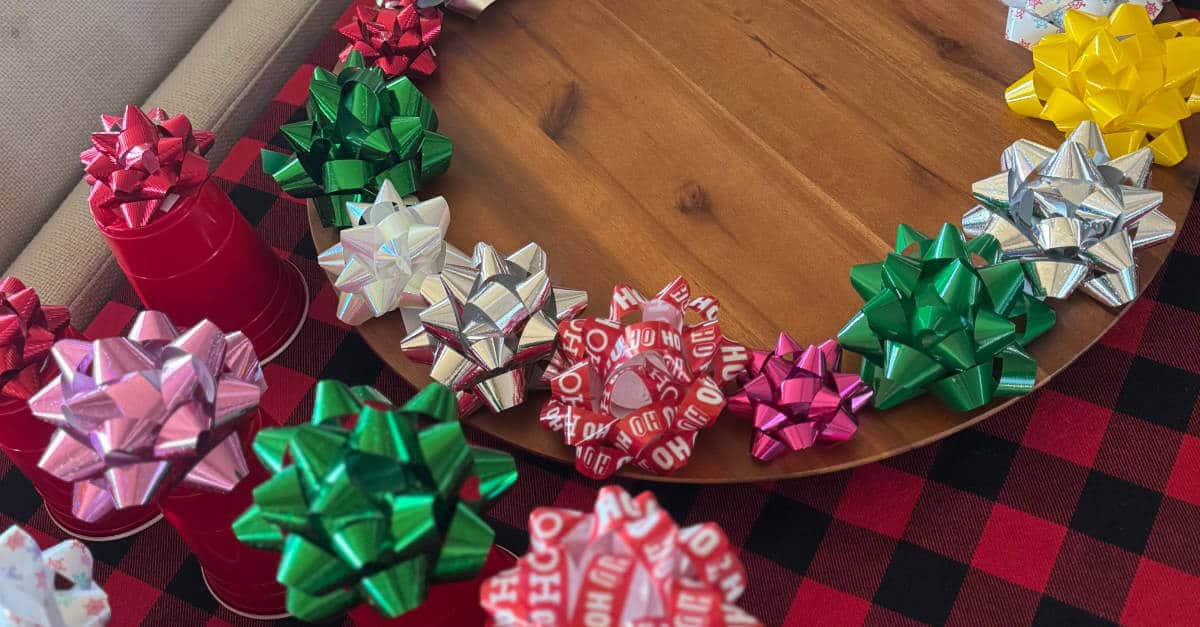 Spin To Win Christmas Bow Game Printables - Sunshine and Rainy Days